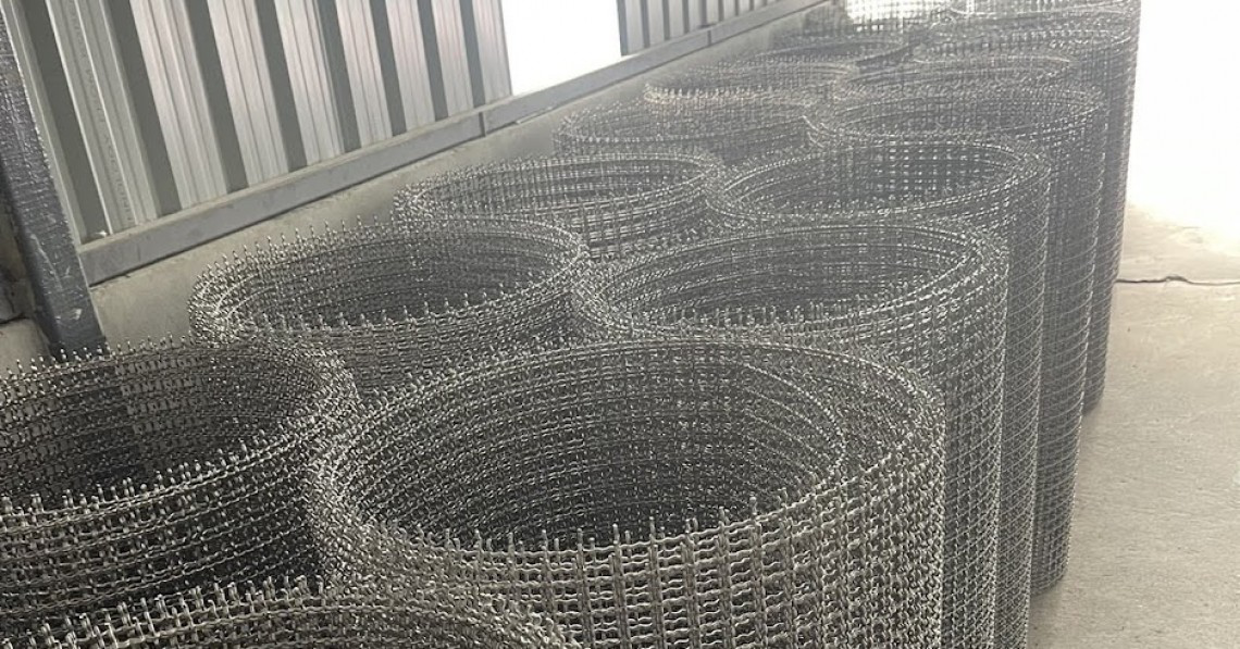 CRIMPED WIRE MESH